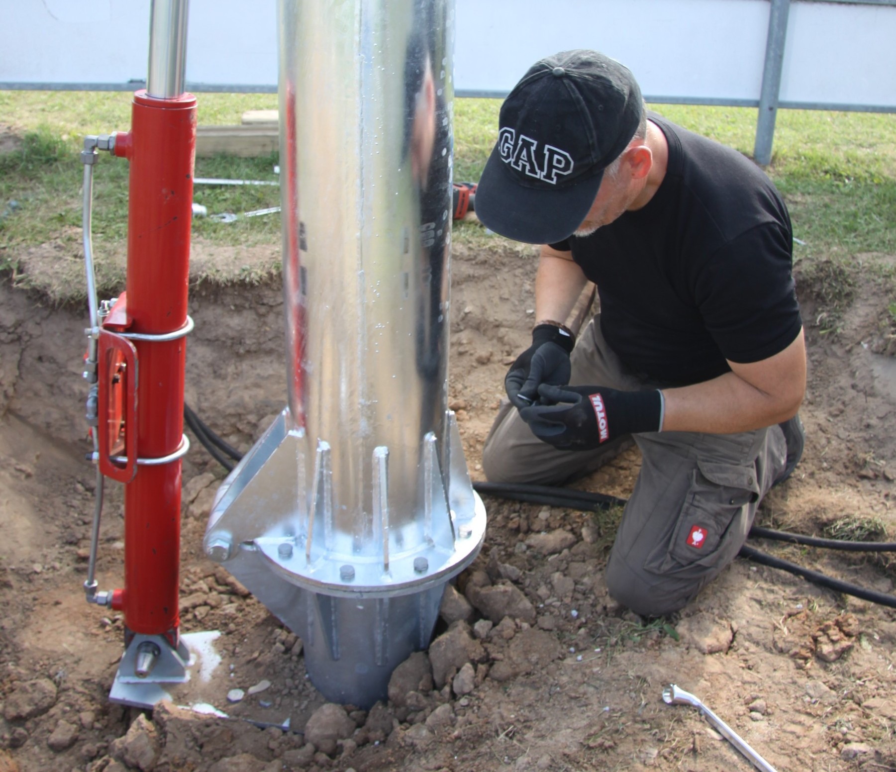 Schraubfundamente: Belastbare Ergebnisse im Handumdrehen | Baublatt